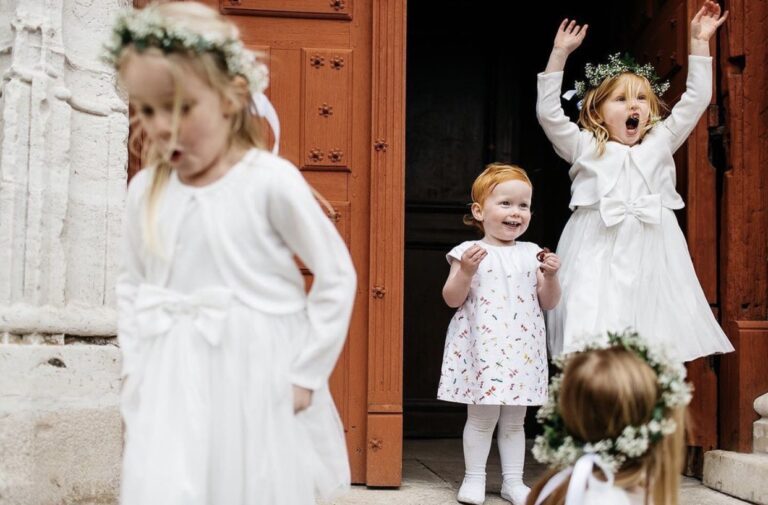 How to politely say, "NO KIDS ALLOWED!"